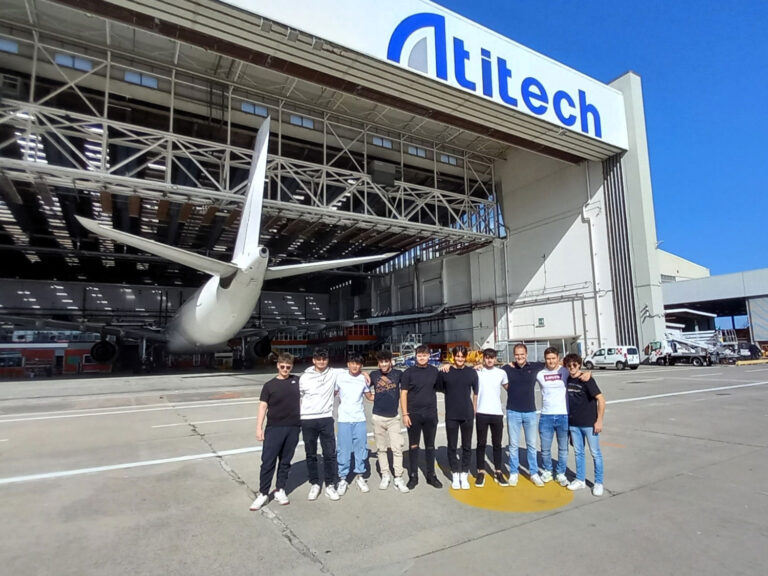 Primo giorno di lavoro per dieci neodiplomati assunti a tempo indeterminato - Atitech